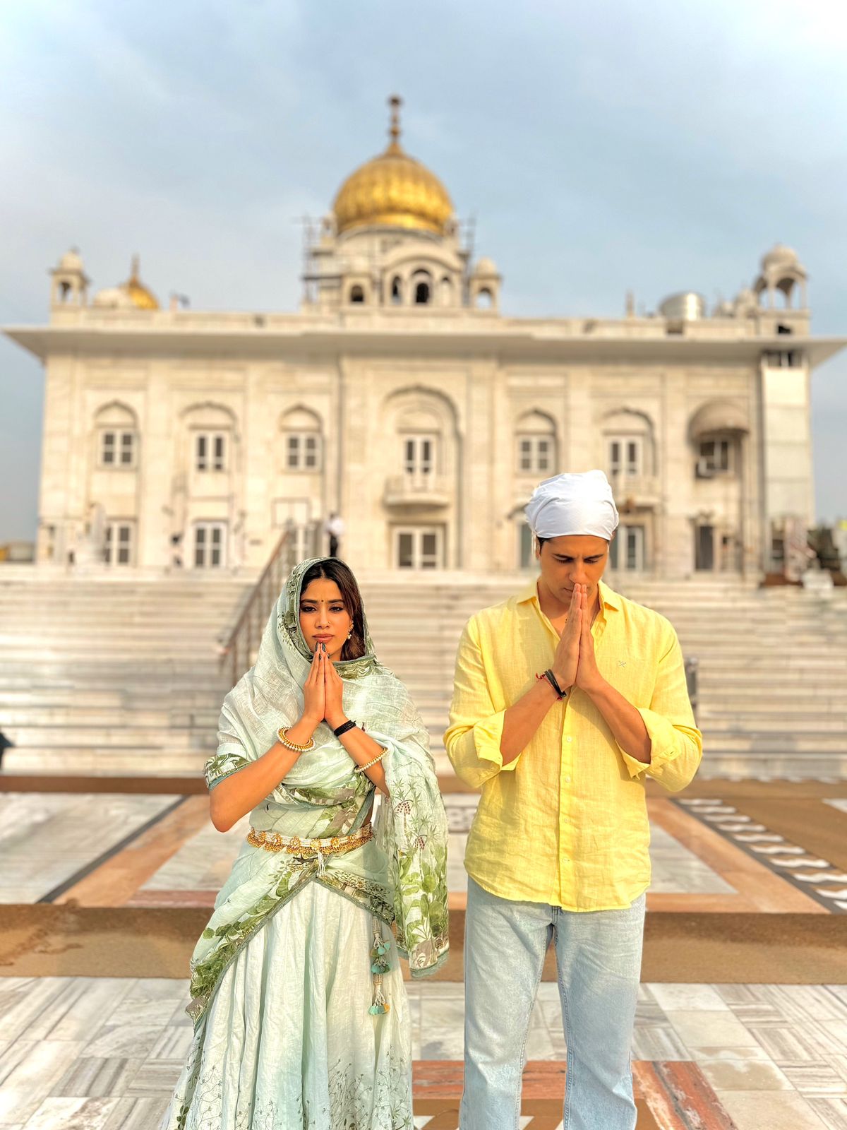 A day out in Delhi with Param & his Sundari! - Janmat Samachar